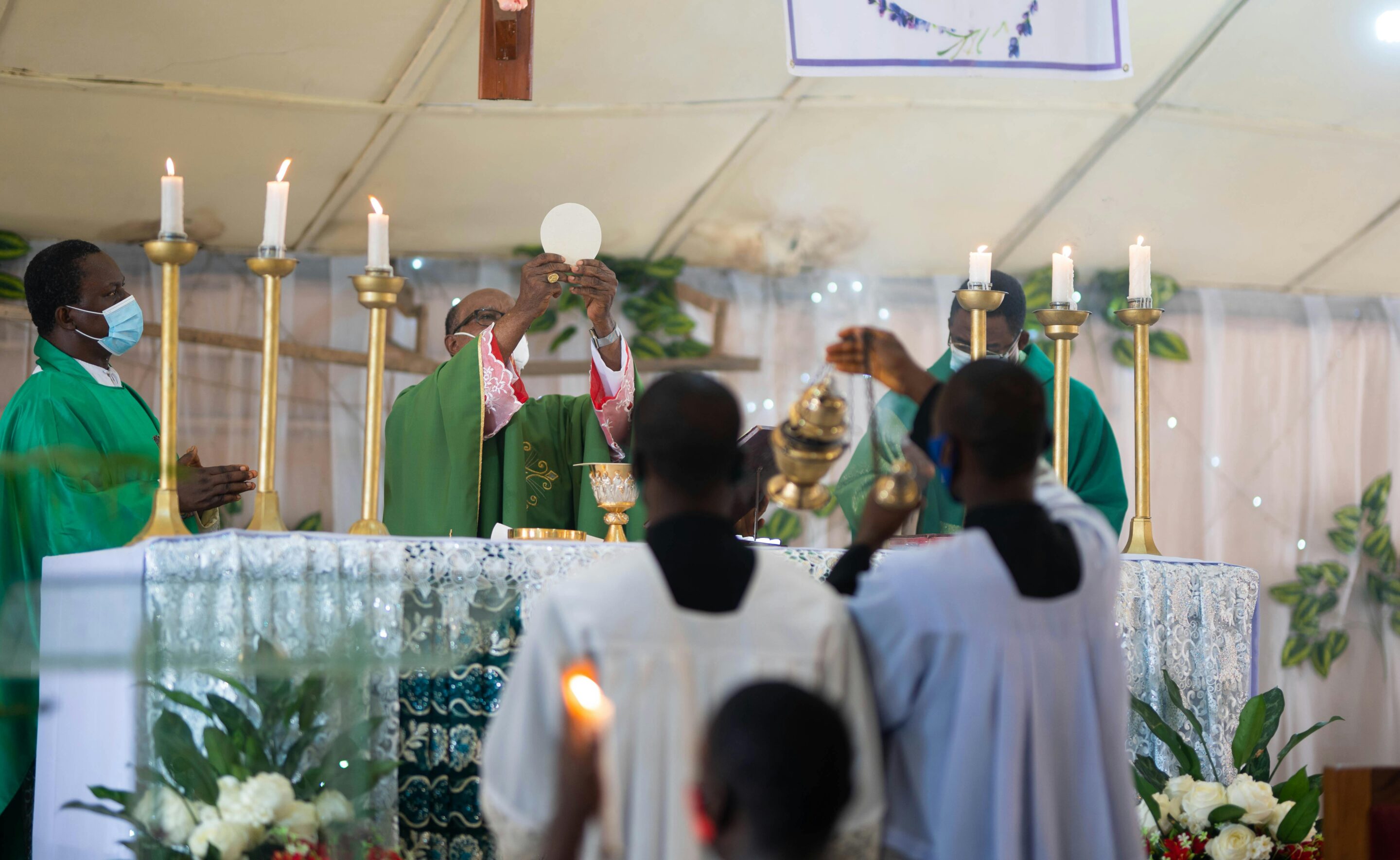 Preparation for Mass: 5 essential tips - Catholic Mass Times